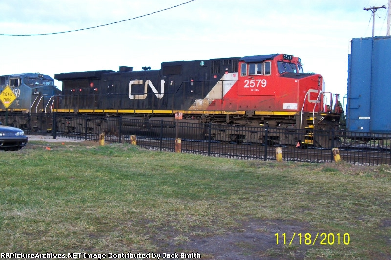 CN 2579